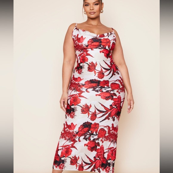 PrettyLittleThing | Dresses | Nwt Plt Plus Nude Floral Print Plisse ...